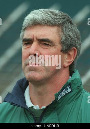 BRYAN HAMILTON NORTHERN IRELAND MANAGER 06 June 1996 Stock Photo - Alamy