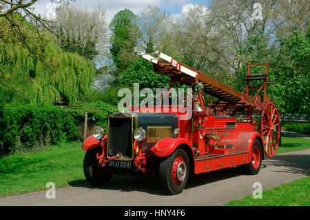 1939 Leyland Fire engine Stock Photo - Alamy