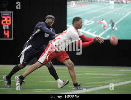 Marcus Allen, right, tries to catch a pass while defended by Derrick ...
