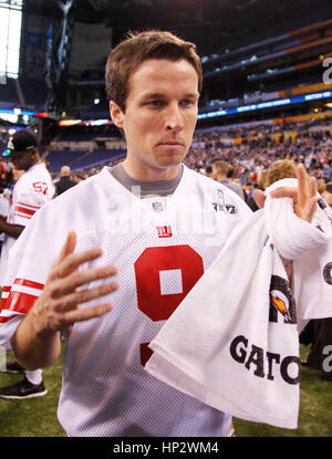 New York Giants kicker Lawrence Tynes (9) is congratulated by holder ...