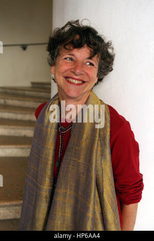 Portrait of Elizabeth Pisani (journalist) 01/10/2016 ©Basso CANNARSA ...