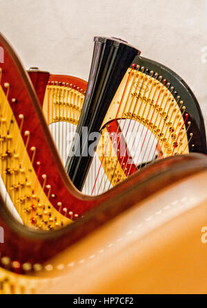 Harp shapes and details Stock Photo - Alamy