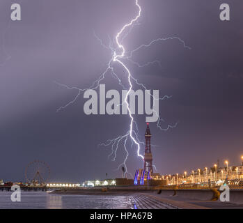 Lightning storm over Blackpool Stock Photo - Alamy