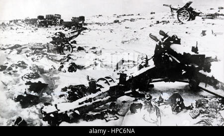 Dead German Wehrmacht soldiers and smashed war machines pictured near ...
