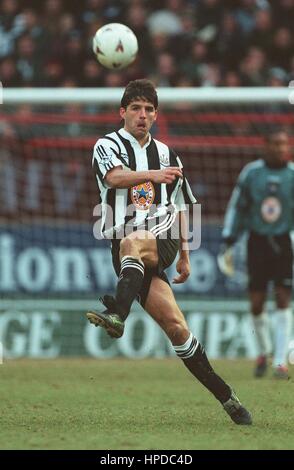 PHILIPPE ALBERT NEWCASTLE UNITED FC 09 April 1996 Stock Photo - Alamy
