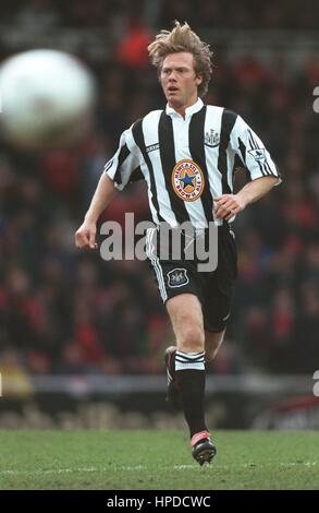 WARREN BARTON NEWCASTLE UNITED FC 30 January 1999 Stock Photo - Alamy