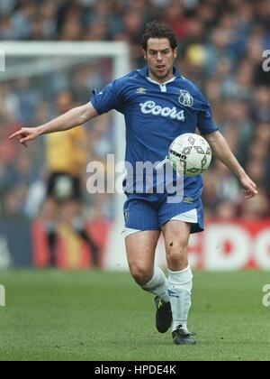 SCOTT MINTO CHELSEA FC 08 April 1997 Stock Photo - Alamy