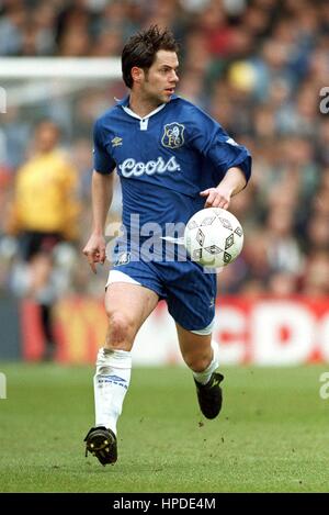 SCOTT MINTO CHELSEA FC 08 April 1997 Stock Photo - Alamy