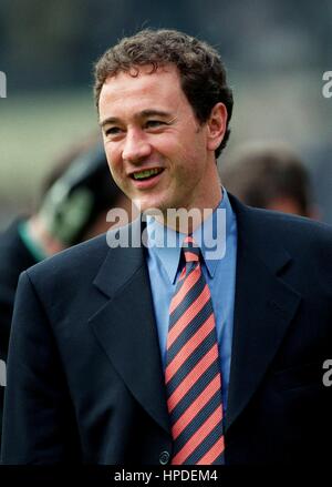 STEVE GIBSON MIDDLESBROUGH FC CHAIRMAN 02 November 1996 Stock Photo - Alamy