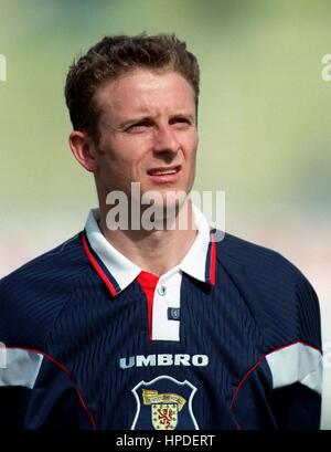 KEVIN GALLACHER SCOTLAND & BLACKBURN ROVERS FC 02 July 1998 Stock Photo ...