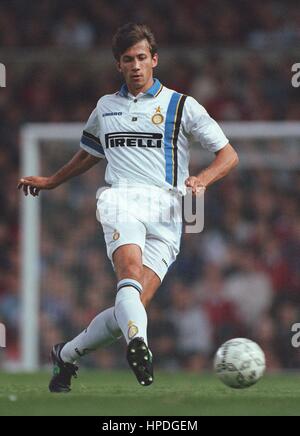 MASSIMO PAGANIN INTER MILAN FC 31 July 1997 Stock Photo - Alamy