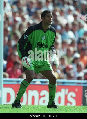 DAVID JAMES LIVERPOOL FC 11 August 1997 Stock Photo - Alamy