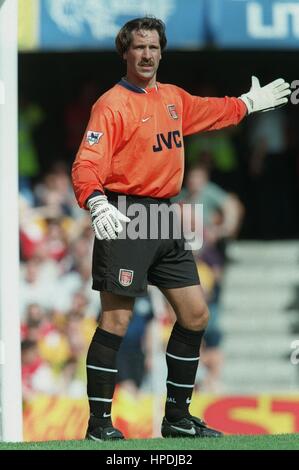 DAVID SEAMAN ARSENAL FC 24 August 1997 Stock Photo - Alamy