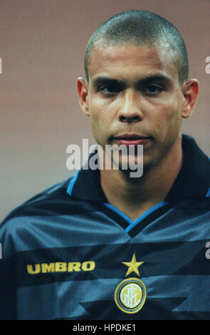 RONALDO INTER MILAN FC 18 September 1997 Stock Photo - Alamy