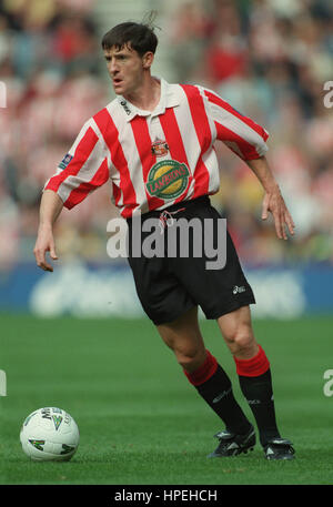 MARTIN SCOTT SUNDERLAND FC 30 September 1997 Stock Photo - Alamy
