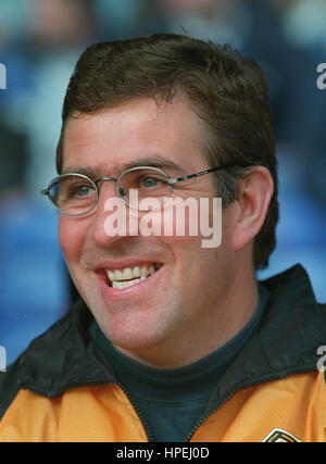 MARK MCGHEE WOLVERHAMPTON FC MANAGER 28 October 1996 Stock Photo - Alamy