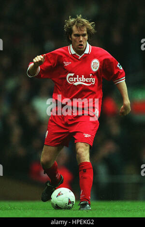 JASON MCATEER LIVERPOOL FC 08 December 1997 Stock Photo - Alamy