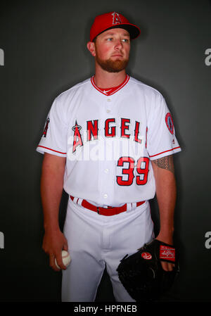 Los Angeles Angels pitcher Kirby Yates throws during the ninth inning ...