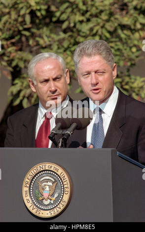 US President Bill Clinton with Israeli Prime Minister Benjamin ...