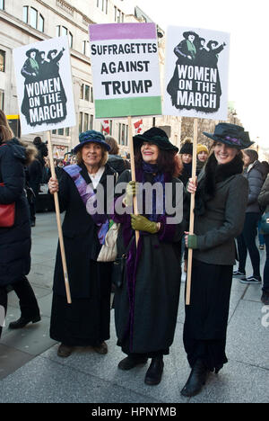 London, UK. 8 March 2017. A woman receives roses. A flashmob takes ...