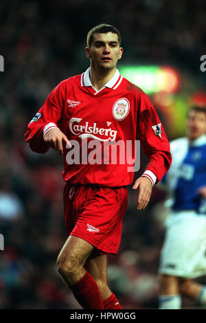 DOMINIC MATTEO LIVERPOOL FC 03 February 1998 Stock Photo - Alamy