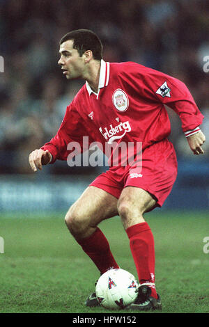 STEVE HARKNESS LIVERPOOL FC 16 February 1998 Stock Photo - Alamy