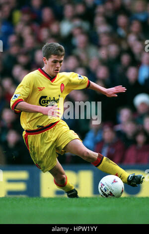MICHAEL OWEN LIVERPOOL FC VILLA PARK ASTON BIRMINGHAM ENGLAND 24 August ...