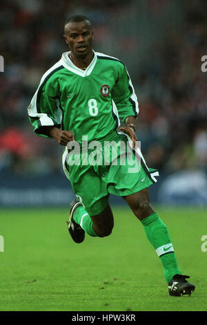 MUTIU ADEPOJU REAL SOCIEDAD 24 April 1998 Stock Photo - Alamy