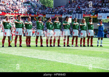 GERMANY TEAM GROUP GERMANY V MEXICO 29 July 1998 Stock Photo - Alamy