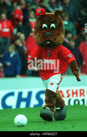 TOBY TYKE BARNSLEY MASCOT 20 April 1998 Stock Photo - Alamy