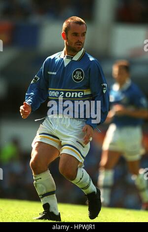 JOHN SPENCER EVERTON FC 15 August 1998 Stock Photo - Alamy