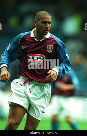 STAN COLLYMORE ASTON VILLA FC 18 August 1997 Stock Photo - Alamy