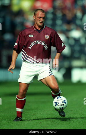 STEVE FULTON HEART OF MIDLOTHIAN FC 01 September 1998 Stock Photo - Alamy