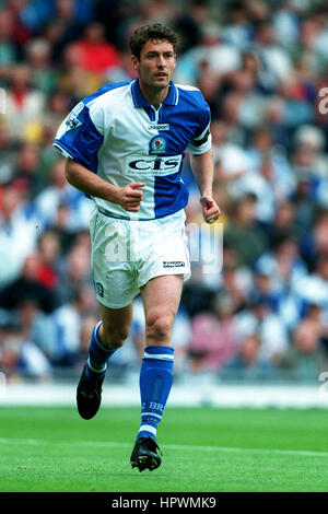 CHRIS SUTTON BLACKBURN ROVERS FC 05 October 1997 Stock Photo - Alamy
