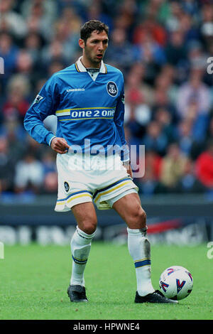 MARCO MATERAZZI EVERTON FC 12 September 1998 Stock Photo - Alamy