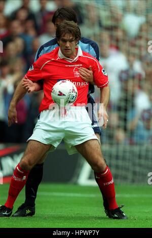 ANDY JOHNSON NOTTINGHAM FOREST FC 02 January 1998 Stock Photo - Alamy