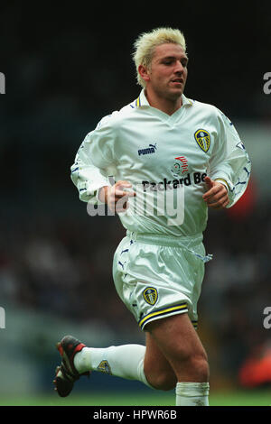 LEE SHARPE LEEDS UNITED FC 04 April 1997 Stock Photo - Alamy