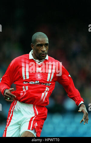 BRIAN DEANE MIDDLESBROUGH FC 24 October 1998 Stock Photo - Alamy