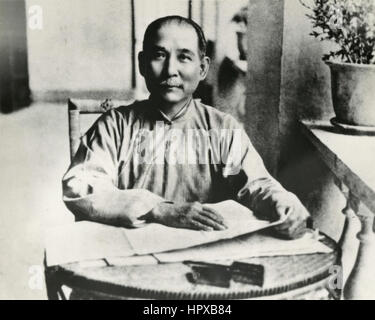 Sun Yat-sen, the Chinese revolutionary leader with his wife, Soong ...