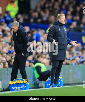 Everton manager Ronald Koeman and Sunderland manager David Moyes during ...