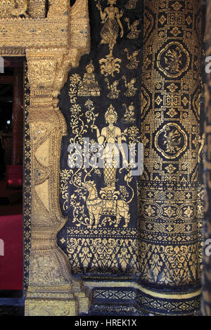 Interior of a Buddhist Temple Stock Photo - Alamy