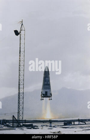 Delta Clipper DC-X Test Flight Stock Photo - Alamy
