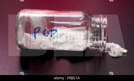 Phencyclidine (PCP, angel dust) hallucinogenic drug molecule Stock ...