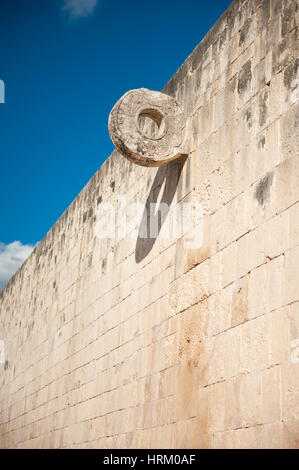 the archaeological site of Chichen Itza on Yucatan, Mexico Stock Photo ...