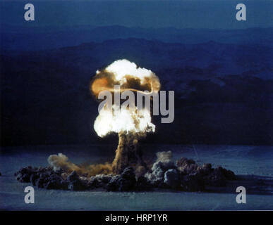 Operation Upshot-Knothole GRABLE, 1953 Stock Photo - Alamy