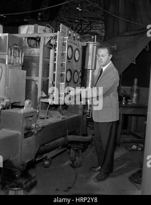 Donald Glaser, American Physicist Stock Photo - Alamy