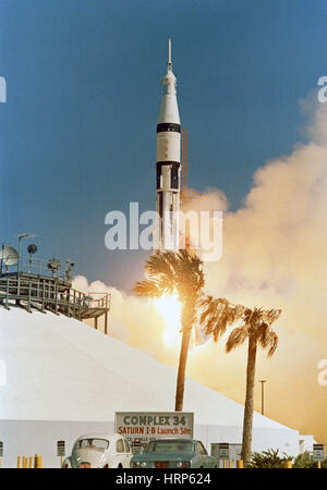 Apollo 7, Live American TV Broadcast, 1968 Stock Photo - Alamy