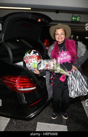 Dschungelcamp contestant Frl. Menke arriving at Hamburg airport ...