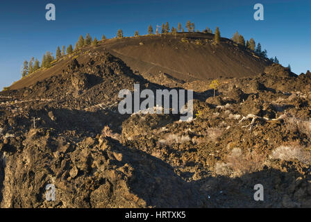Lava Butte volcano seen from Trail of the Molten Land at Newberry ...
