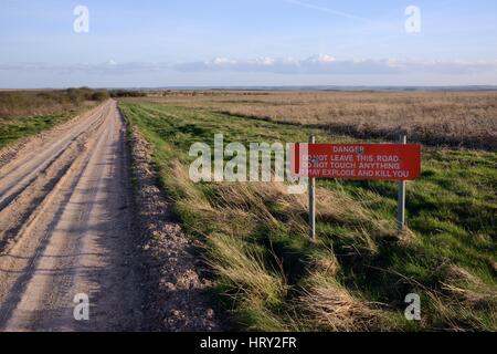Keep Out Danger Ministry Of Defence Range Sign Lydd Army Firing Ranges ...